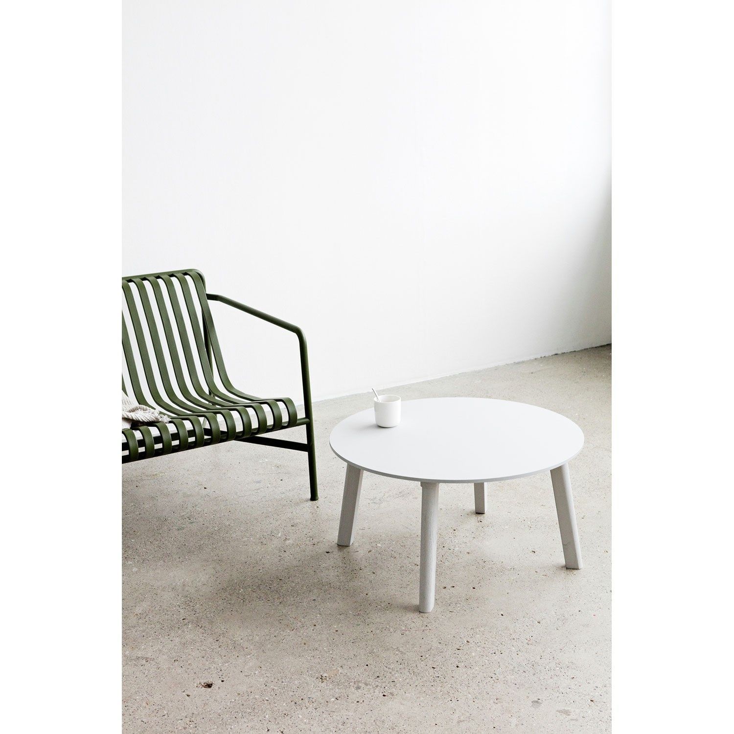 Hay Sofabord Rundt | Baci Living Room